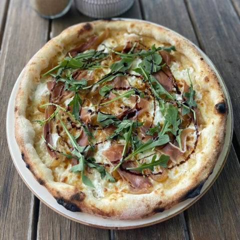 Akuna Anglesea Bar & Restaurant - Cafe | Pizza | Cocktails